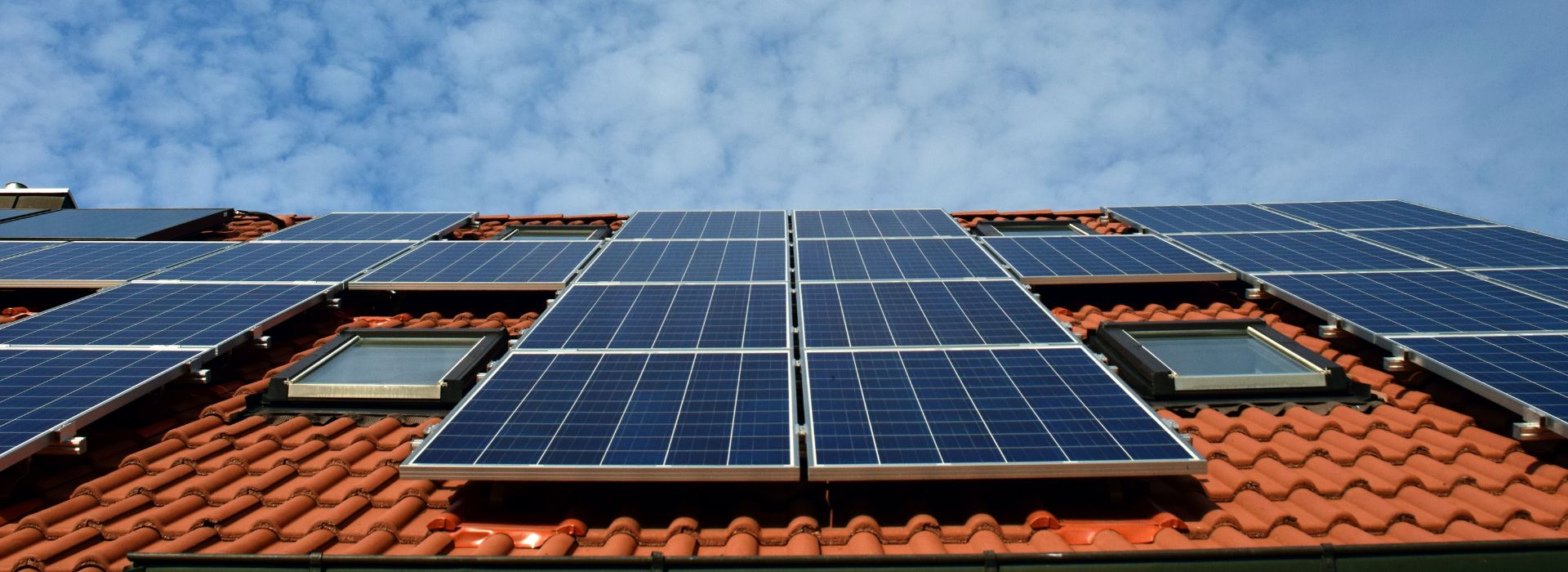 Paneles Solares en Guatemala - Kinova Solar
